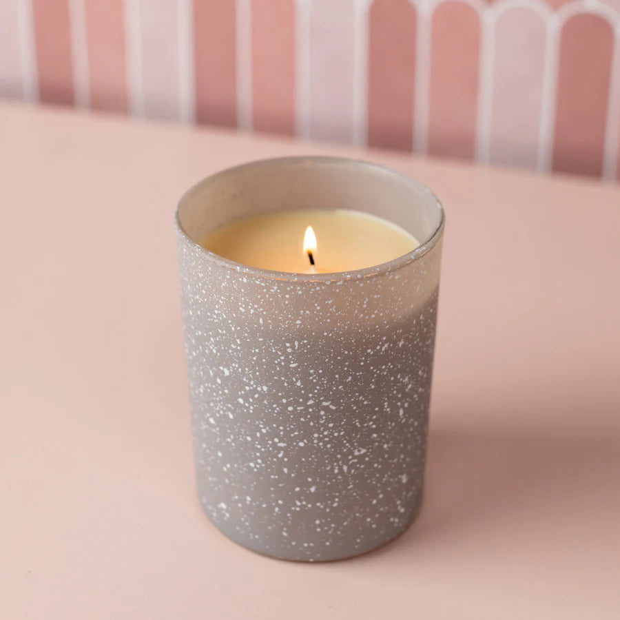 Grey specked sweet grace candle – OleandersBoutique